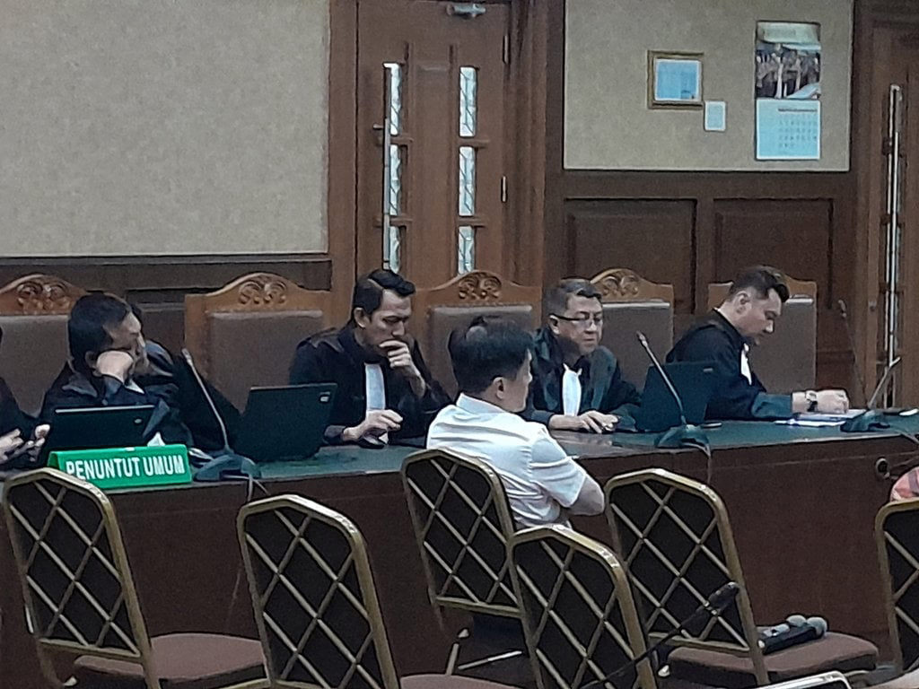 Budi Said Divonis 15 Tahun Penjara pada Kasus Korupsi Emas Antam Budi Said Divonis 15 Tahun Penjara pada Kasus Korupsi Emas Antam