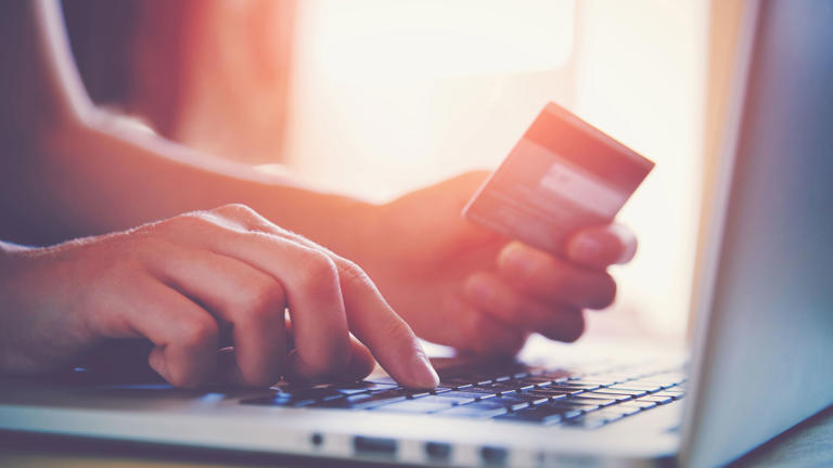 5 tips to save money on buying running shoes