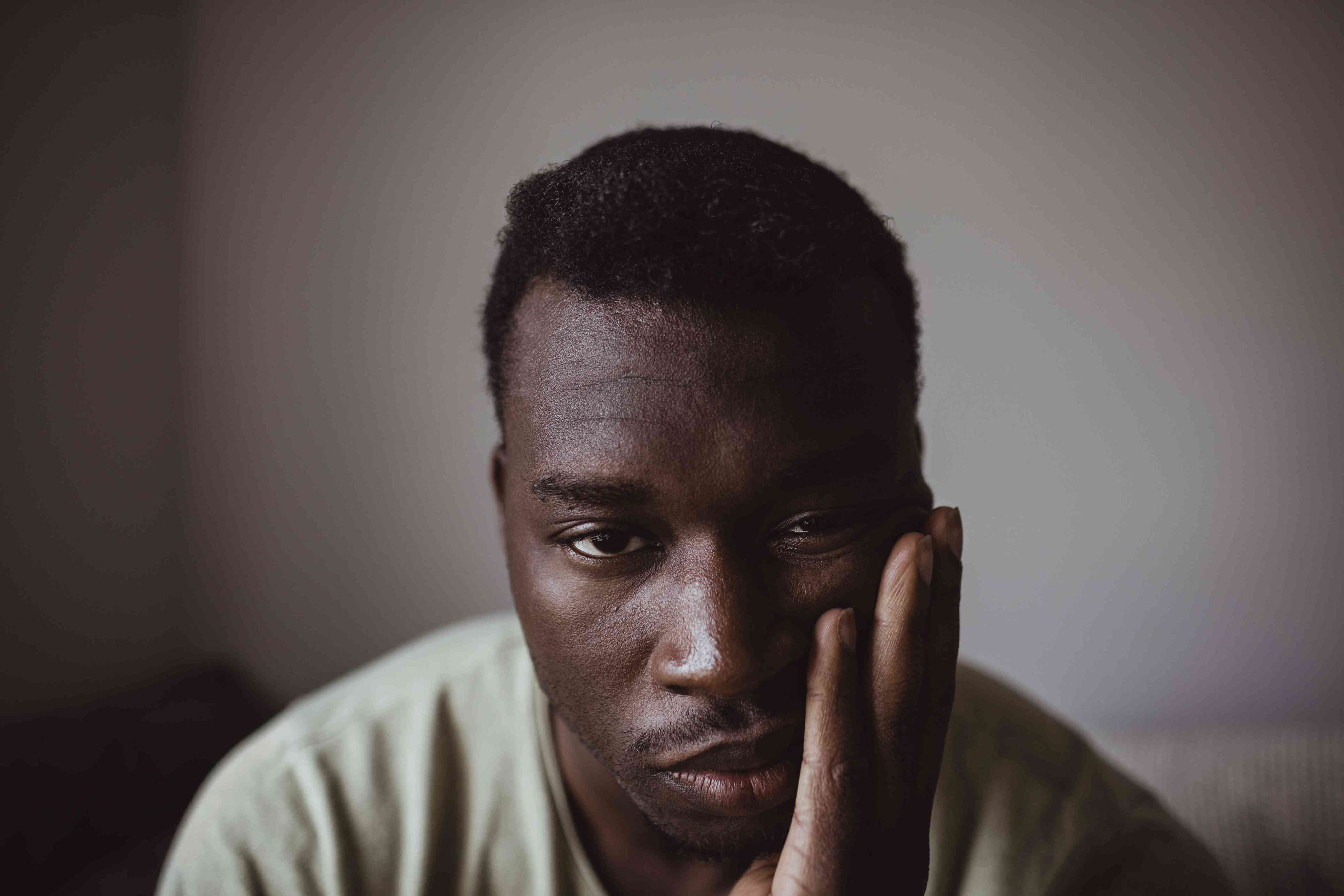 9 Subtle Ways You Seem Insecure Without Realizing It