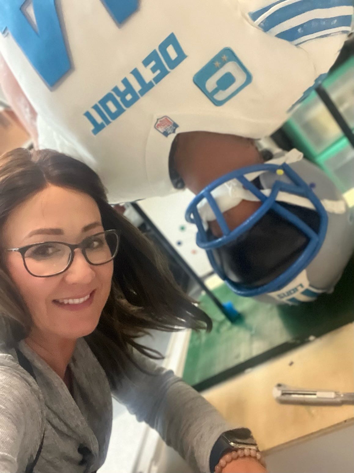 Amon-Ra St. Brown to give away tickets, visit Rochester bakery that ...