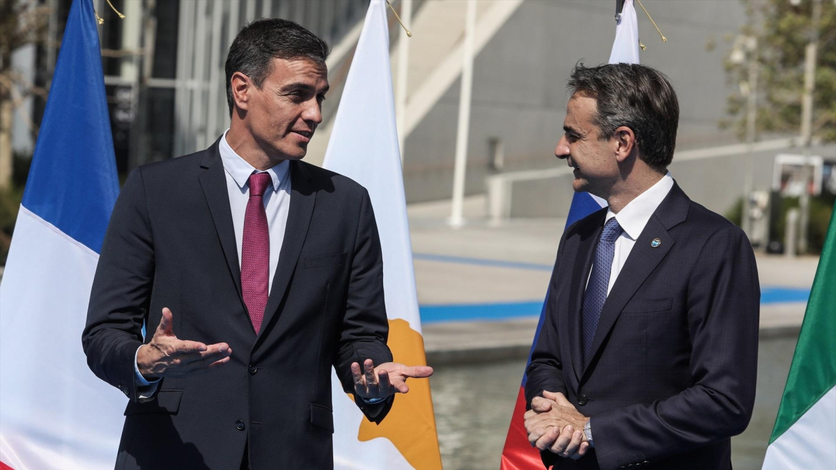 Grecia y España dan lecciones al 'club rico' de la UE y le muestran la ...