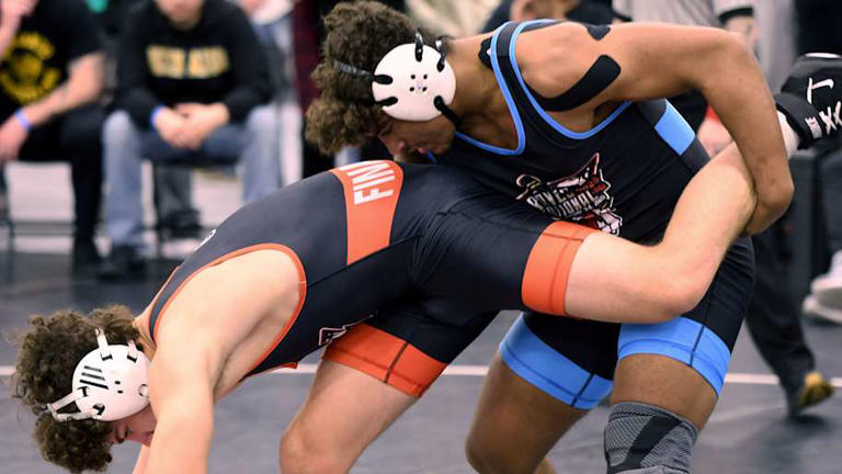 Miami South Dade wins expanded Braves Invitational wrestling tournament ...