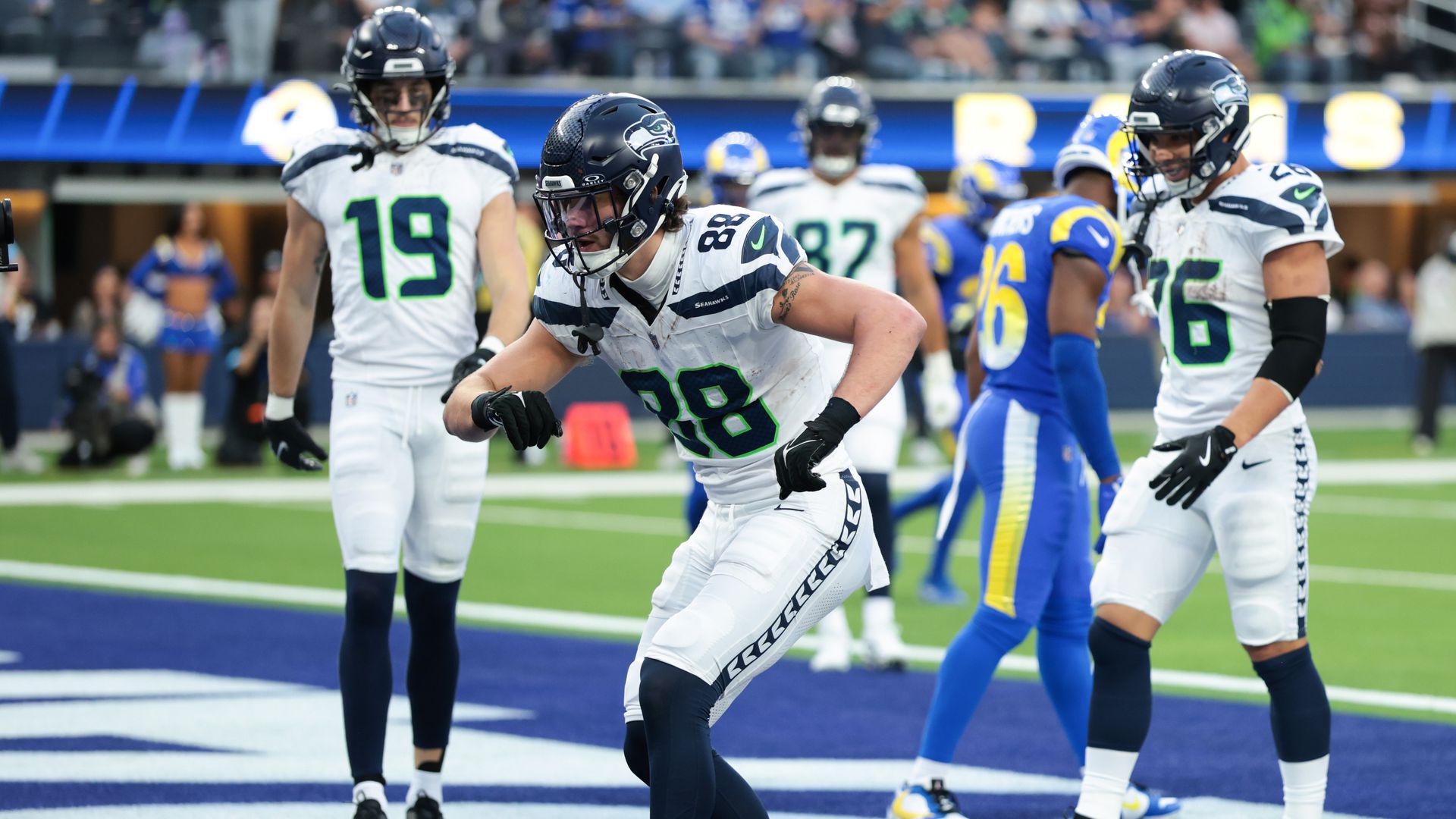 Seahawks vs. Rams 4th Quarter game thread: Seattle leading 24-16 off AJ ...