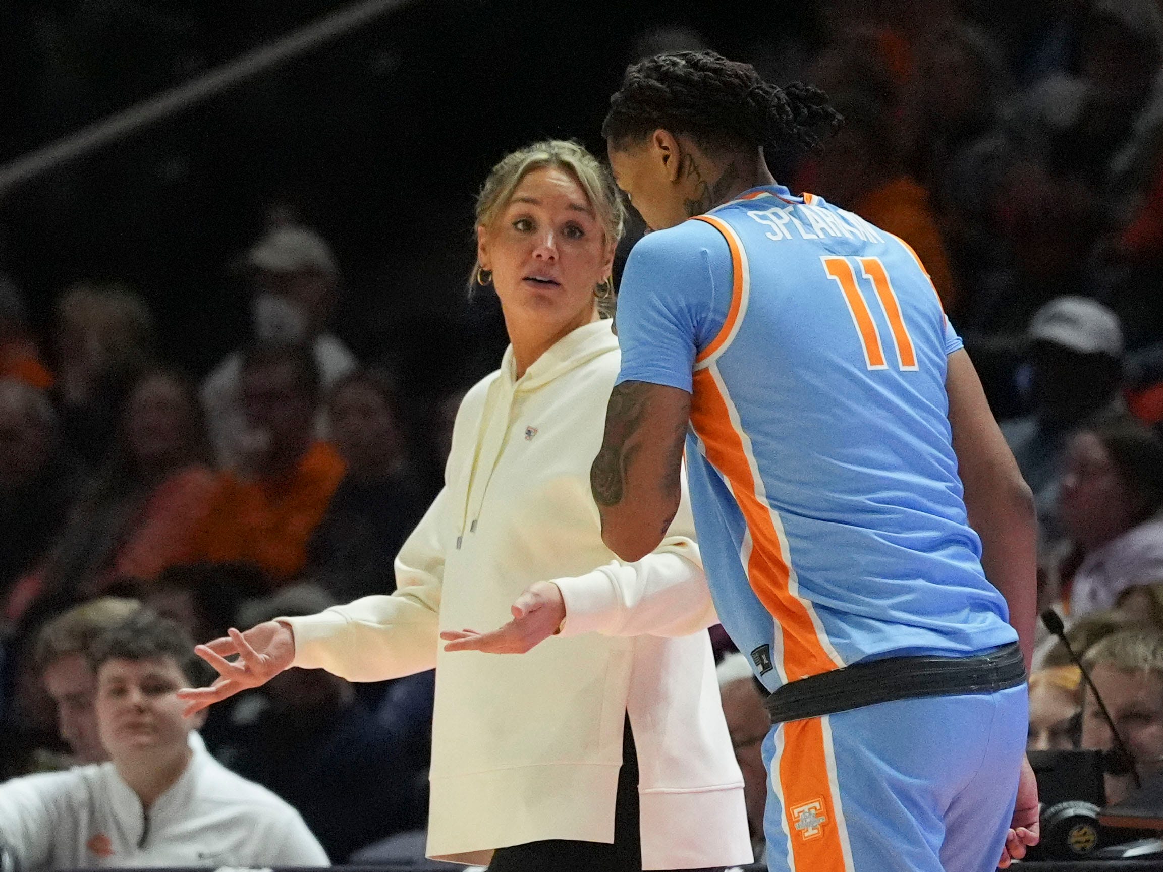 Even in defeat, Lady Vols show how Kim Caldwell basketball can win over ...