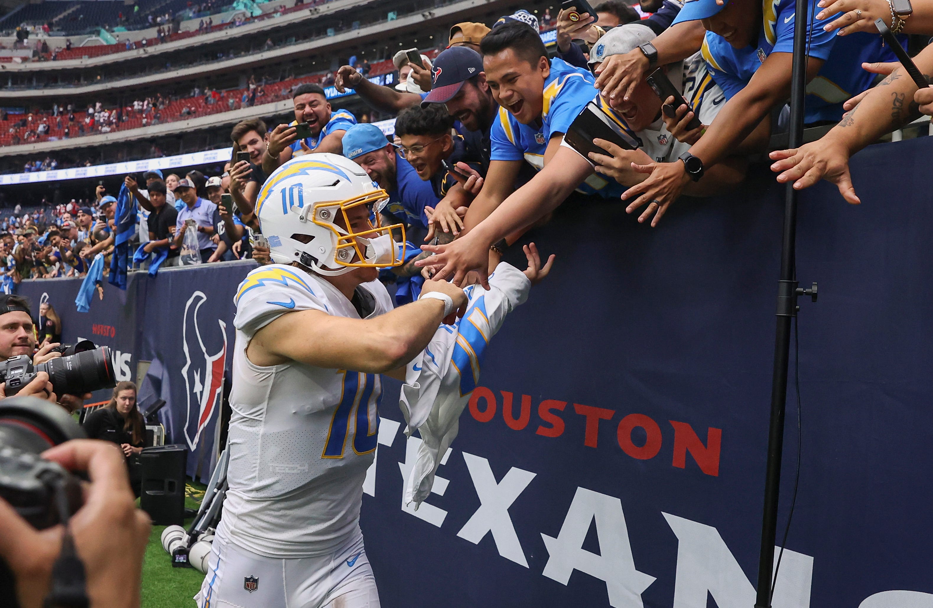 Los Angeles Chargers vs Houston Texans TV channel, time: How to watch ...
