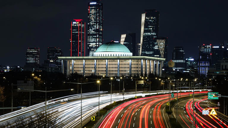 How many inches of snow will the DMV see Monday? Prepare for up to 12 inches