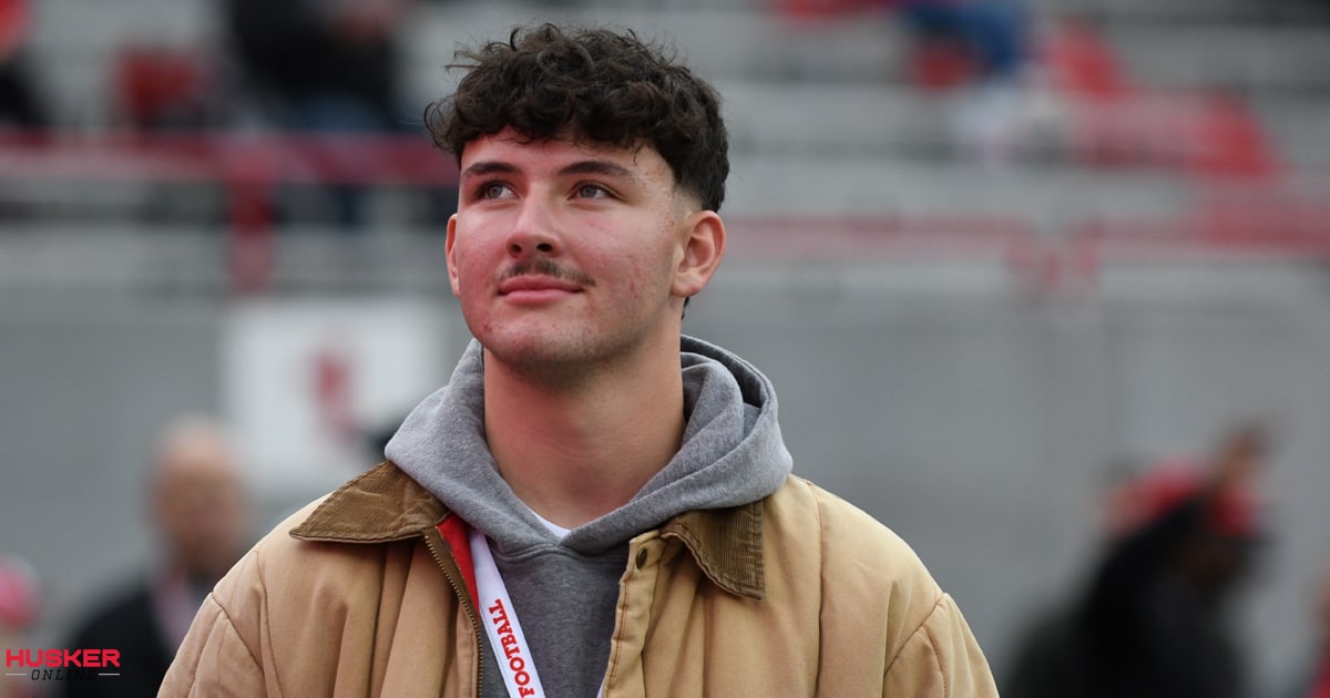 Kansas trending for 2026 DL Hunter Higgins, top-5 recruit from ...