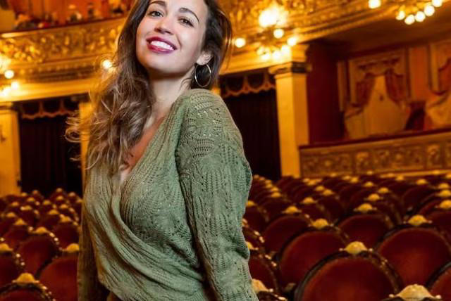 Nadine Sierra, la soprano de origen latino que cantó en la reapertura ... Nadine Sierra, la soprano de origen latino que cantó en la reapertura ...