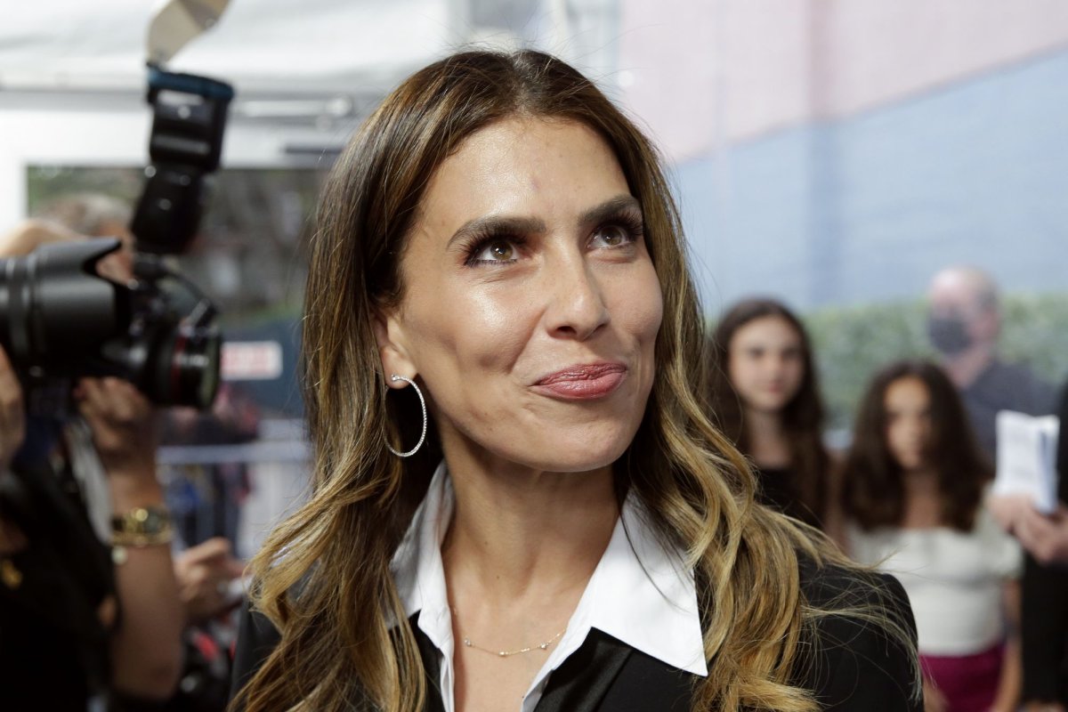 Famous birthdays for Jan. 6: Hilaria Baldwin, Eddie Redmayne