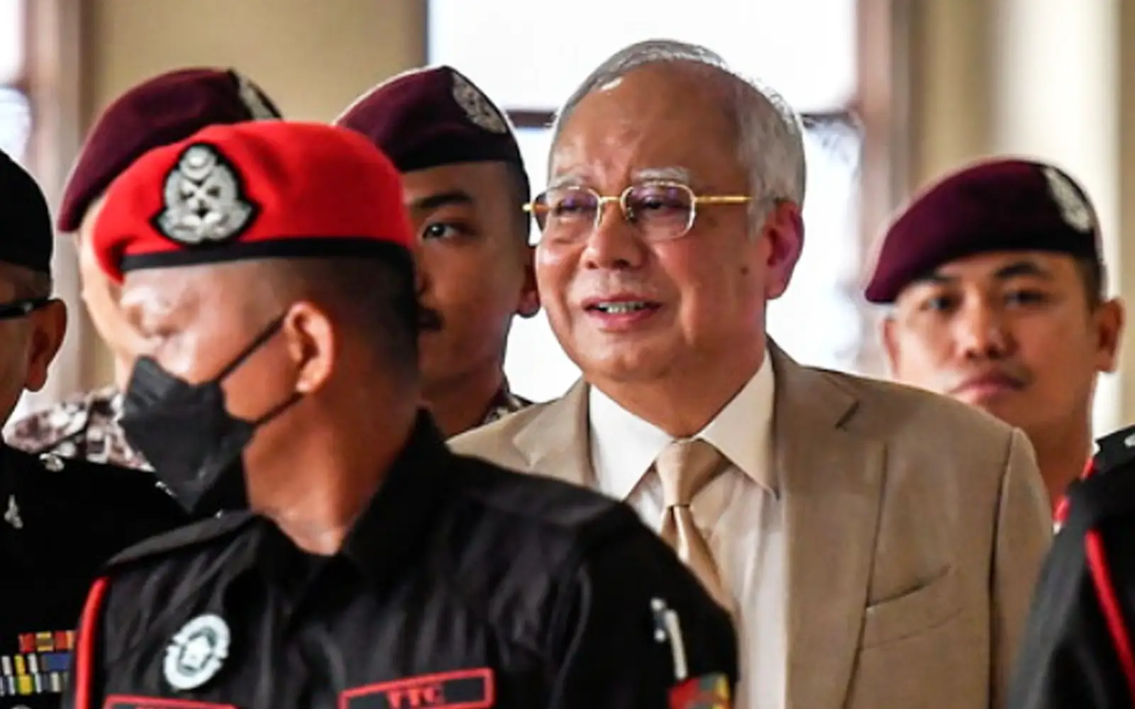 MACC officer denies promotion due to lax attitude in Najib’s RM2.6bil ‘donation’ probe