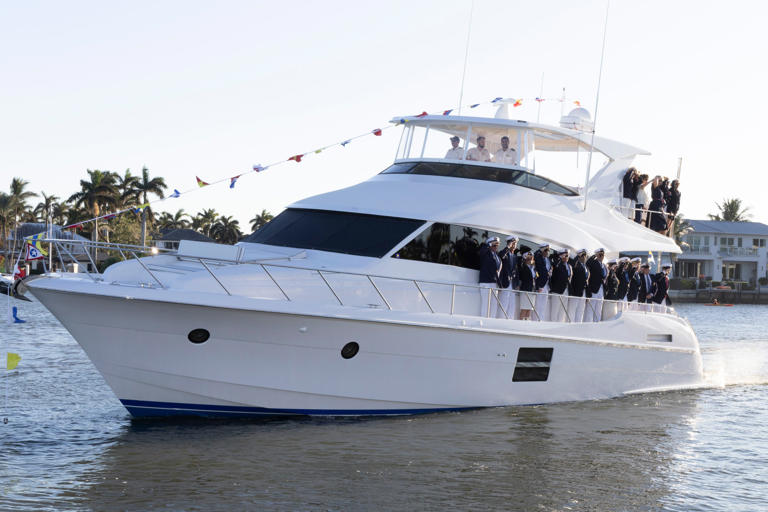 Naples Yacht Club makes history with its first female commodore