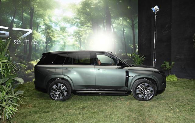 传祺S7将上市，车宽近2米，外观很硬朗霸气，综合续航超1000km