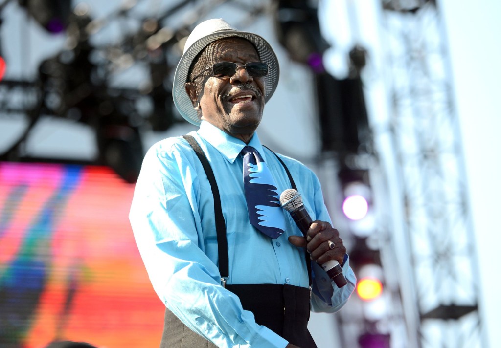 Legendary soul singer dies at 83