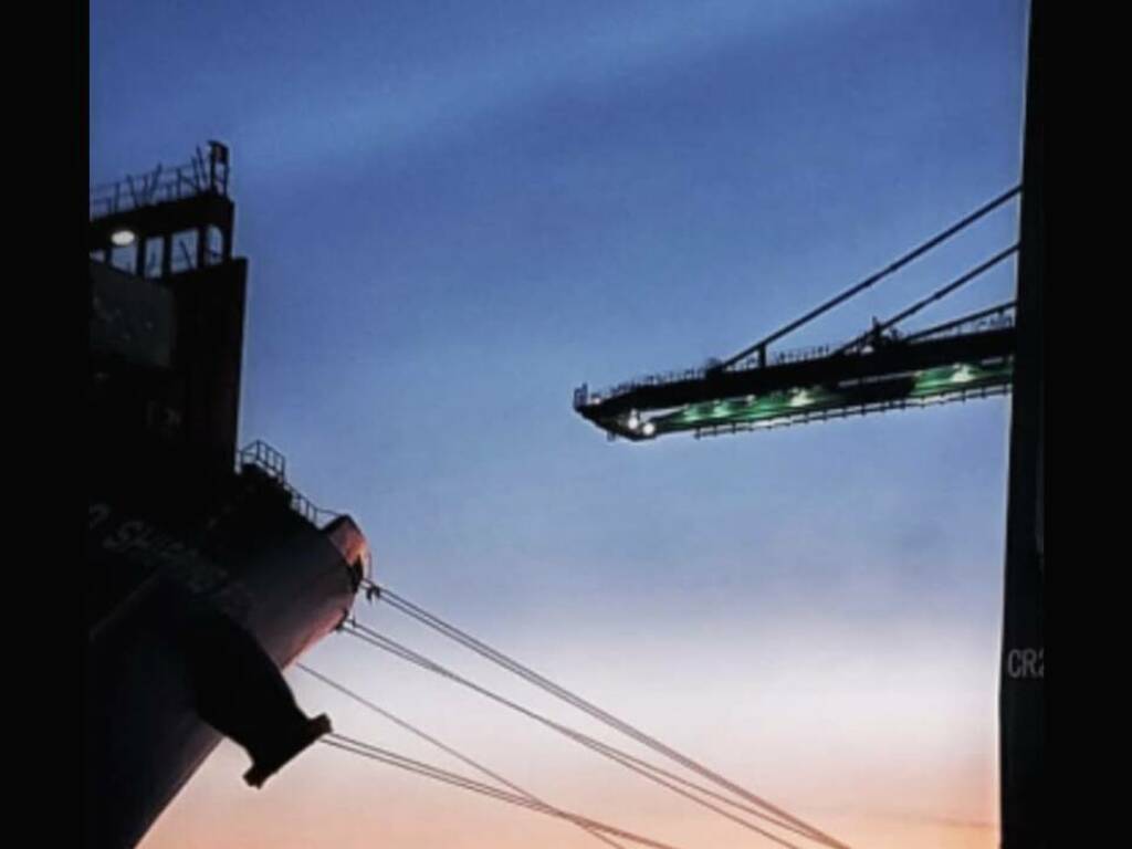 Questa sera a Genova il film ‘Portuali’, che racconta le battaglie del ...