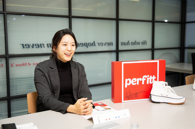 “돌연 사직서 제출” ‘엄친딸’ 포기하더니…‘신발 사이즈’에 꽂혔다, 왜?