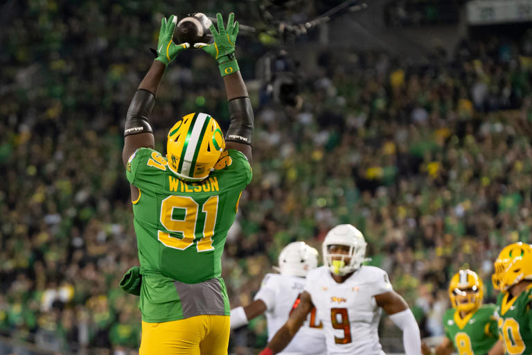 11 position battles we're watching as Oregon Ducks spring practice resumes