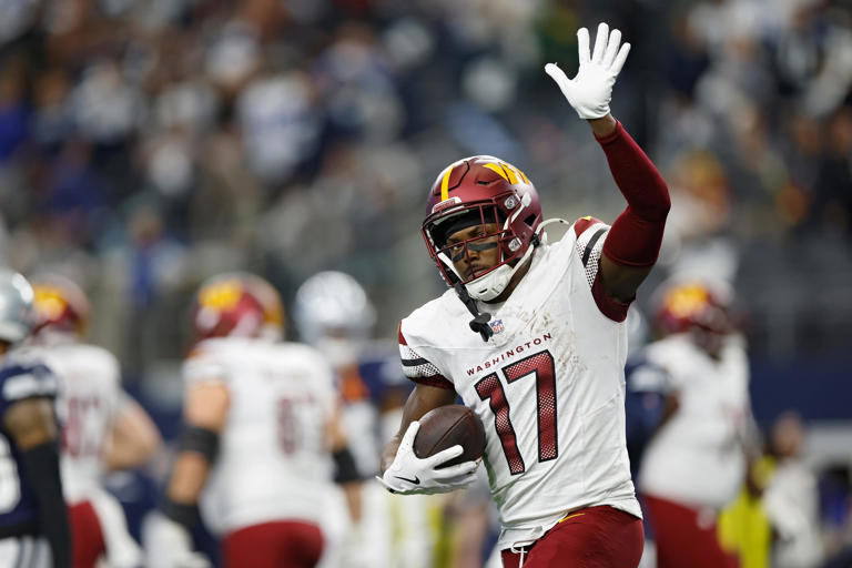 Washington Commanders vs Tampa Bay Buccaneers odds: Who is favored in ...