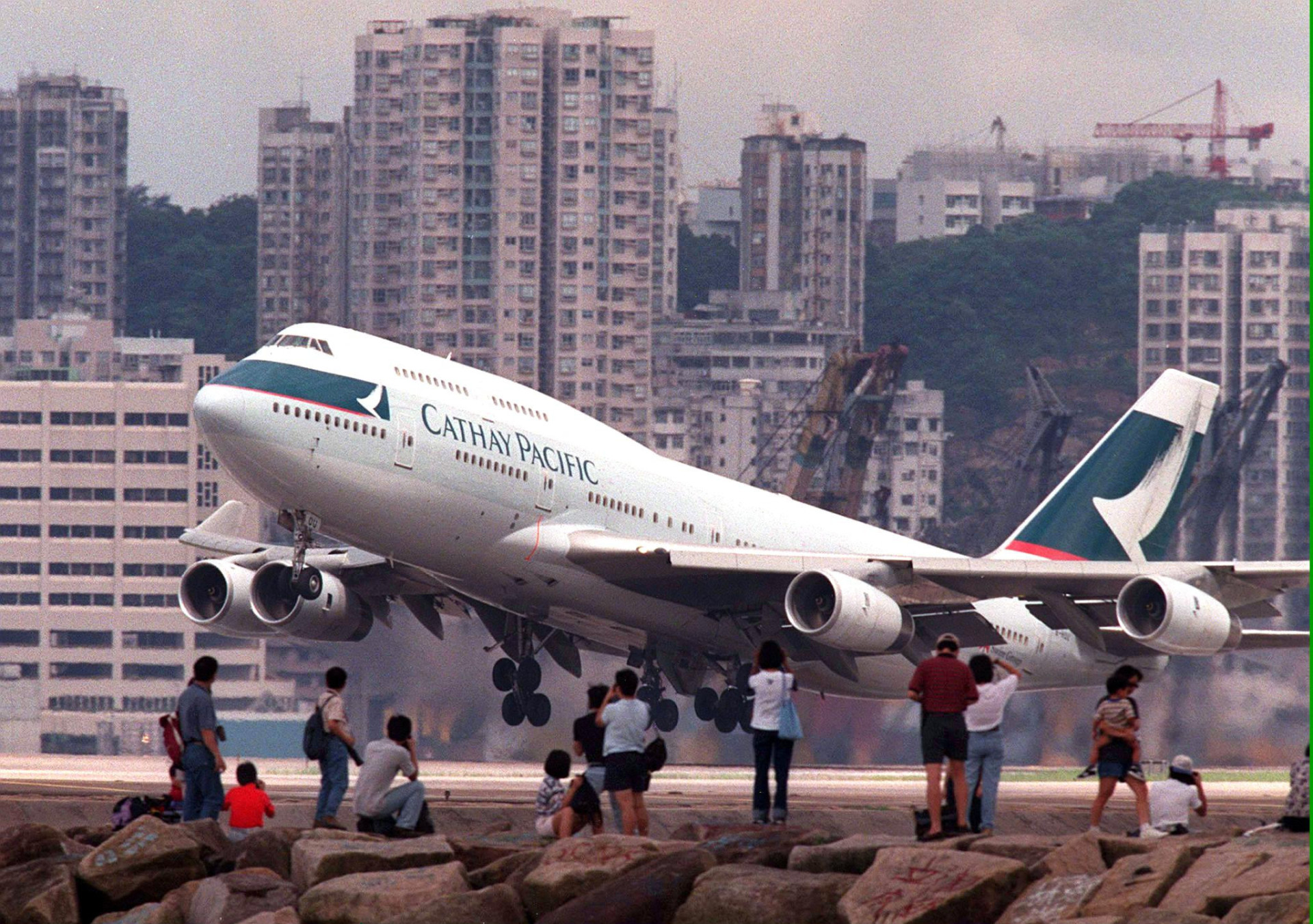 Would you fly into the world's scariest airports?
