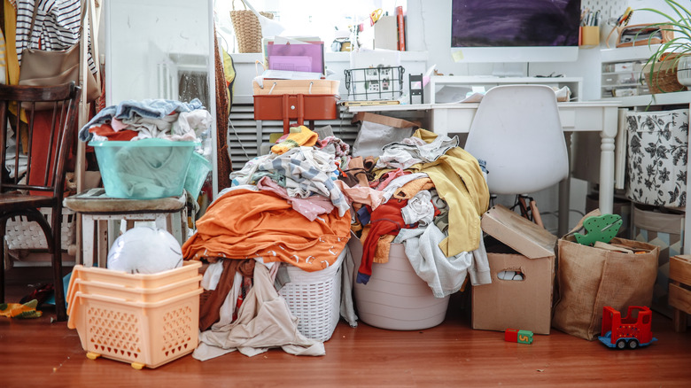 Mistakes Everyone Makes When Sorting Laundry