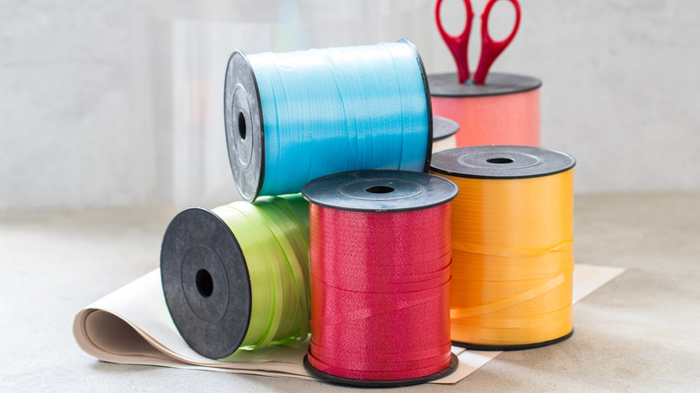 That DIY Ribbon Roll Organizer That's Perfect For Craft Rooms & Enthusiasts