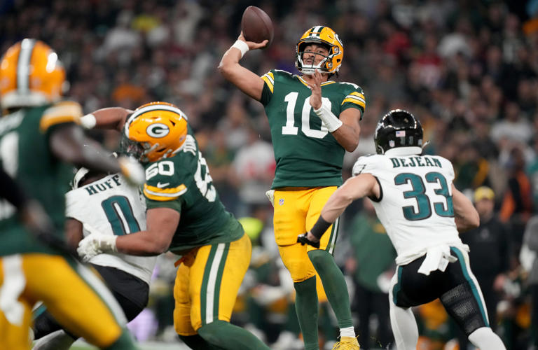 Green Bay Packers vs Philadelphia Eagles TV channel, time: How to watch ...