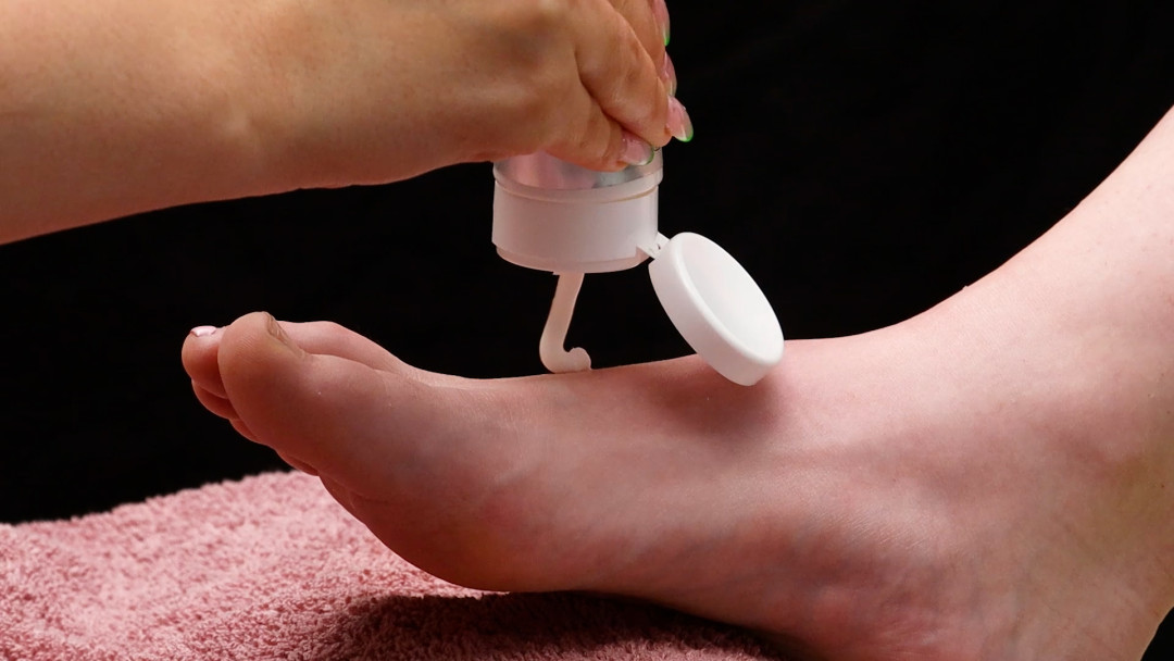 Tips For Healthy Feet And Nails