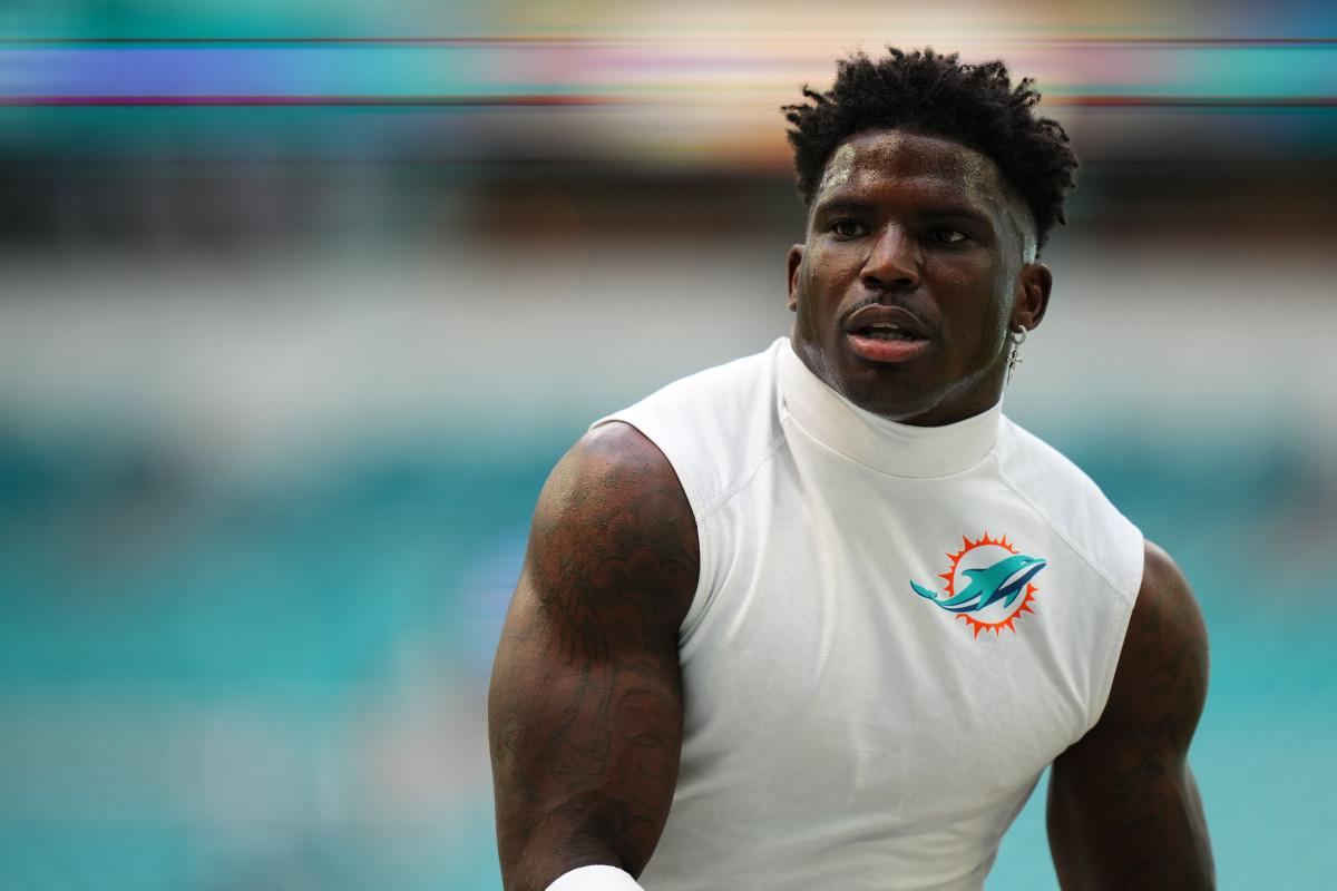 Tyreek Hill’s Knee Injury May Be Worse Than It Looks