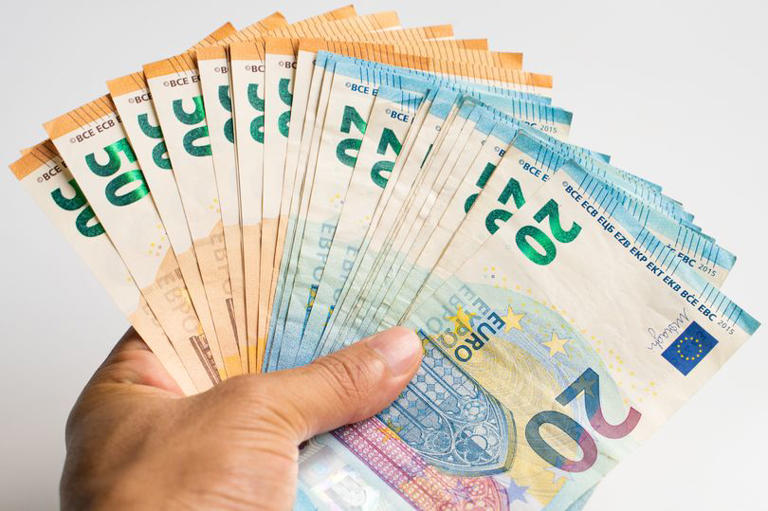 Date fuel allowance to be paid out to 410,000 households lands this week