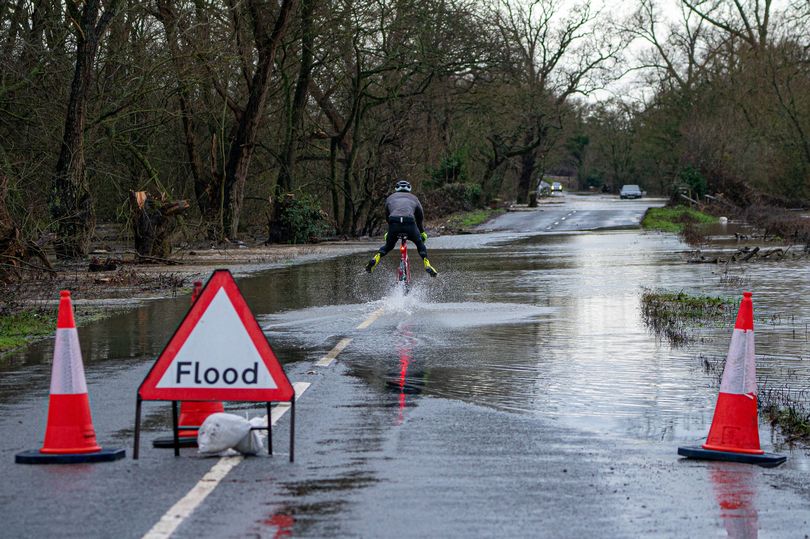 Map shows Government flood alerts in place for Teesside as temperatures ...