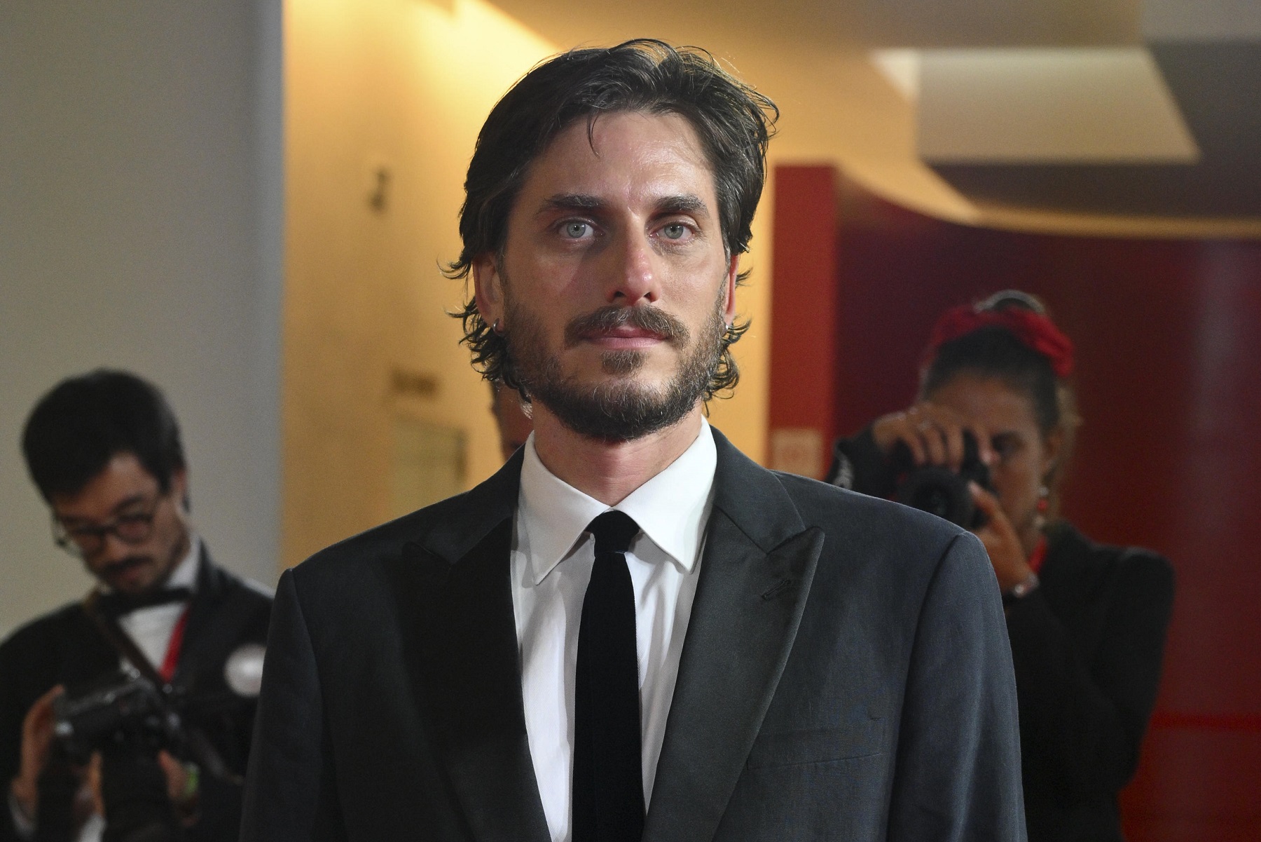 Luca Marinelli: «Siamo tutti vittime di un sistema patriarcale. Grazie ...