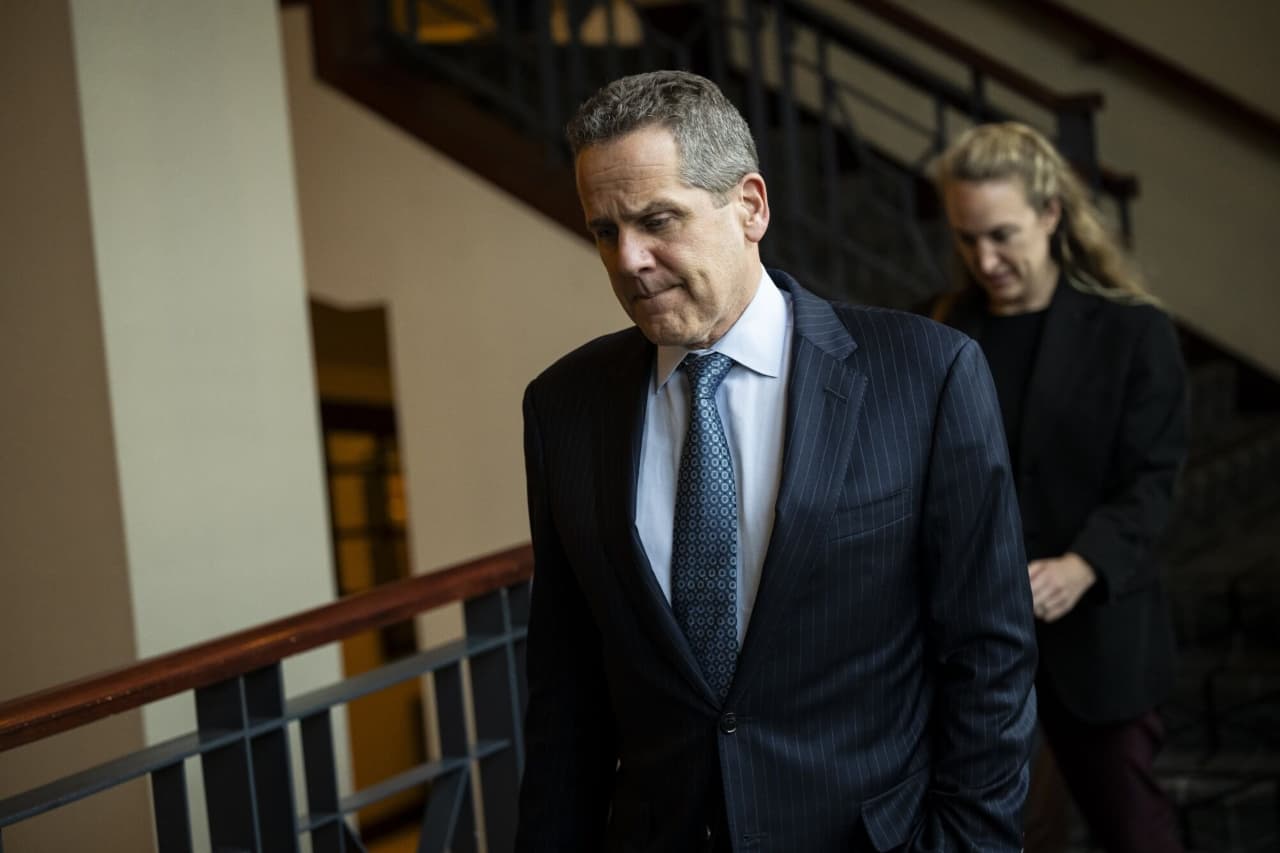 Fed Vice Chair Barr Steps Down to Sidestep Potential Legal Battle With ...