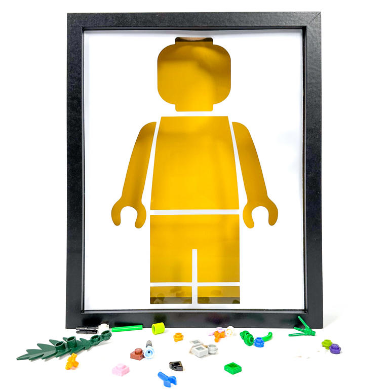 Make a Display Frame for Extra Lego Pieces