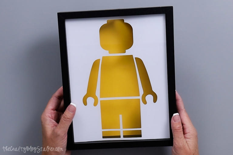 Make a Display Frame for Extra Lego Pieces
