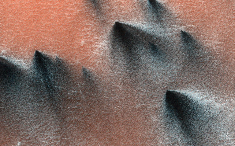 Springtime on Mars brings frost avalanches, gas geysers and explosions ...