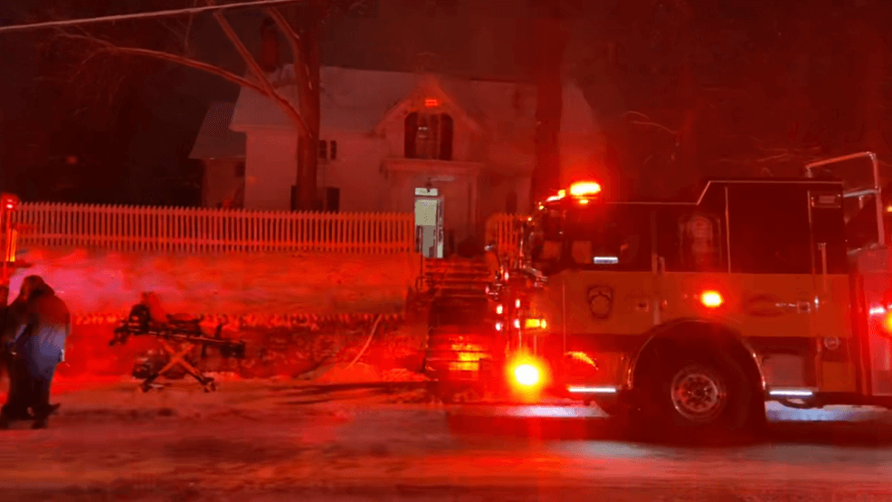 Crews extinguish 2-story building fire in Franklin County: officials