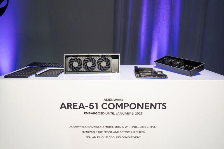 Alienware’s flagship desktop finally ditches proprietary parts