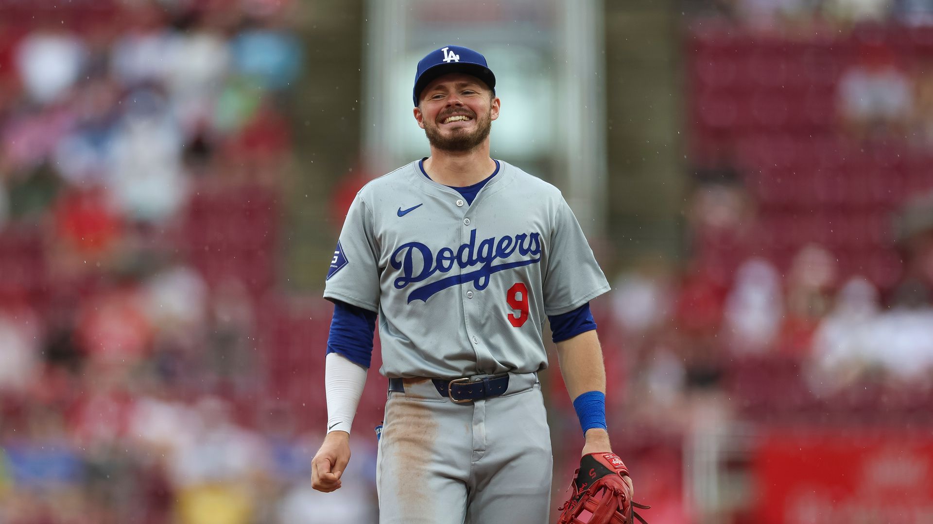 Gavin Lux traded to Reds for Mike Sirota & draft pick