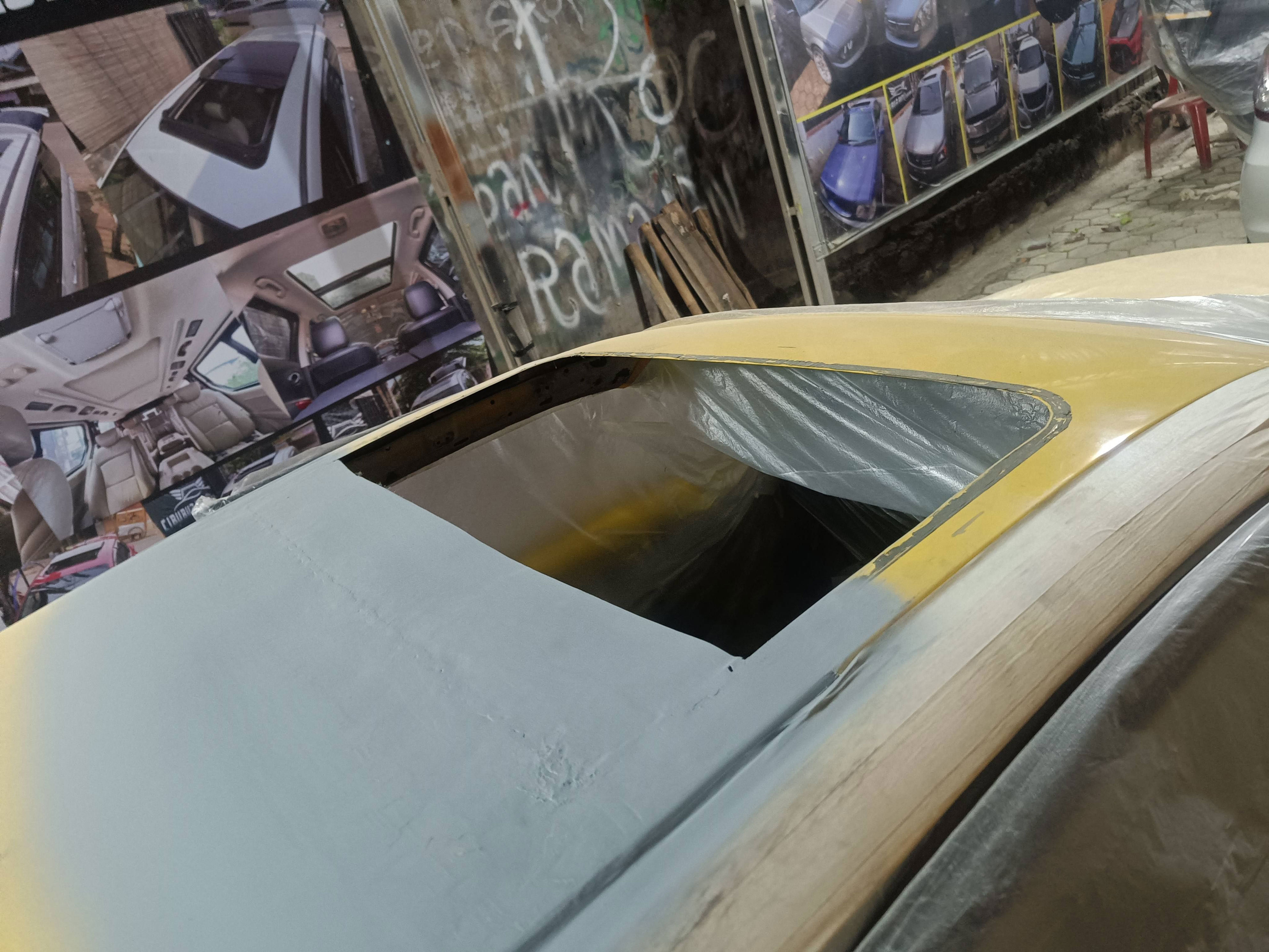 Jadi Andalan Jualan, Segini Harga Sunroof Pajero Sport di Toko Aftermarket