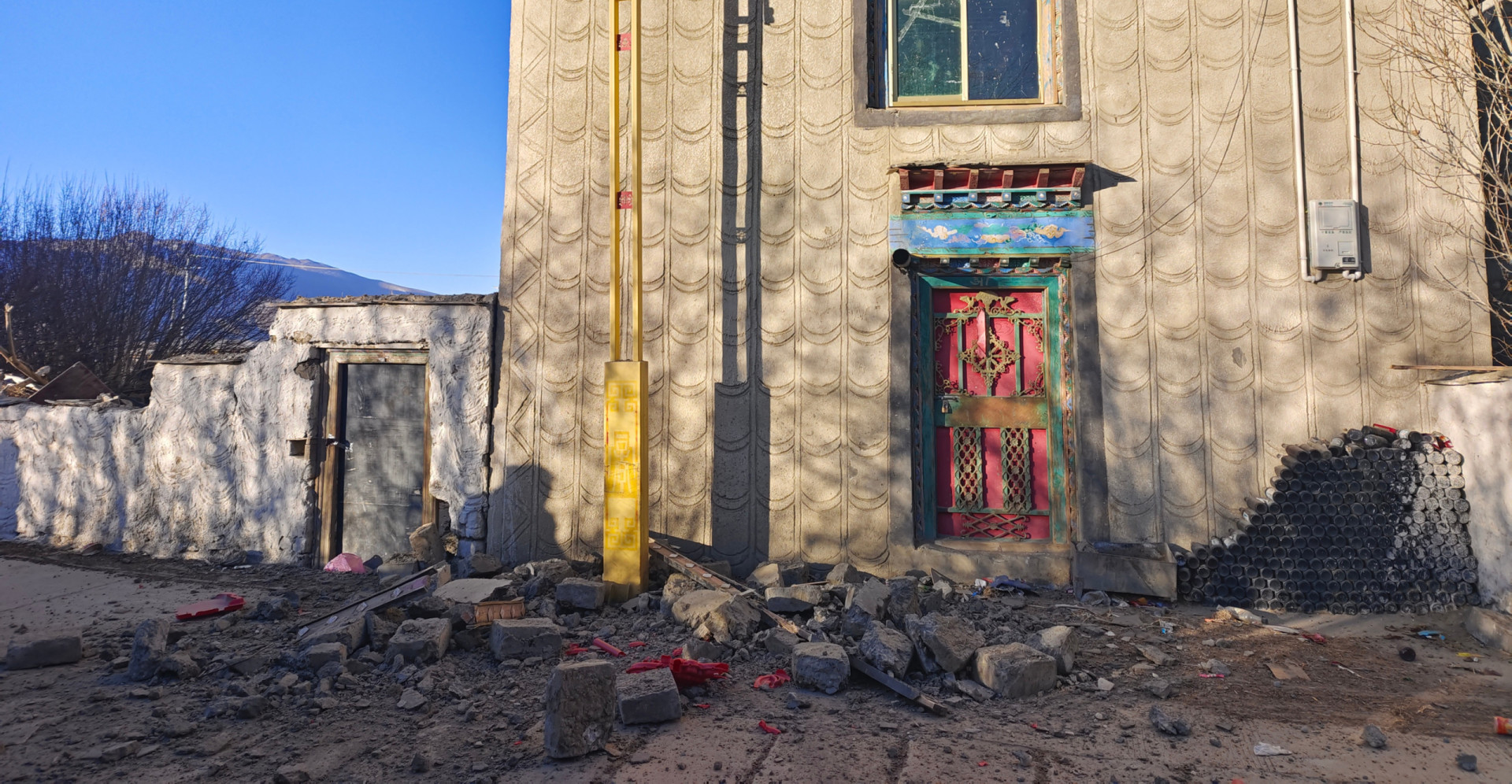 Powerful 7.1-magnitude earthquake strikes Tibet, killing 53