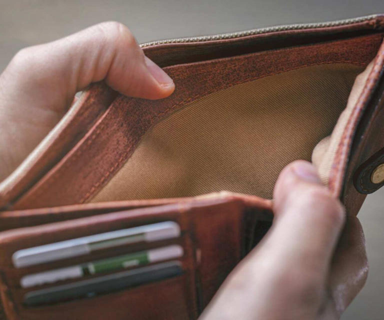 Seven money-saving tips to survive dreaded Januworry Seven money-saving tips to survive dreaded Januworry