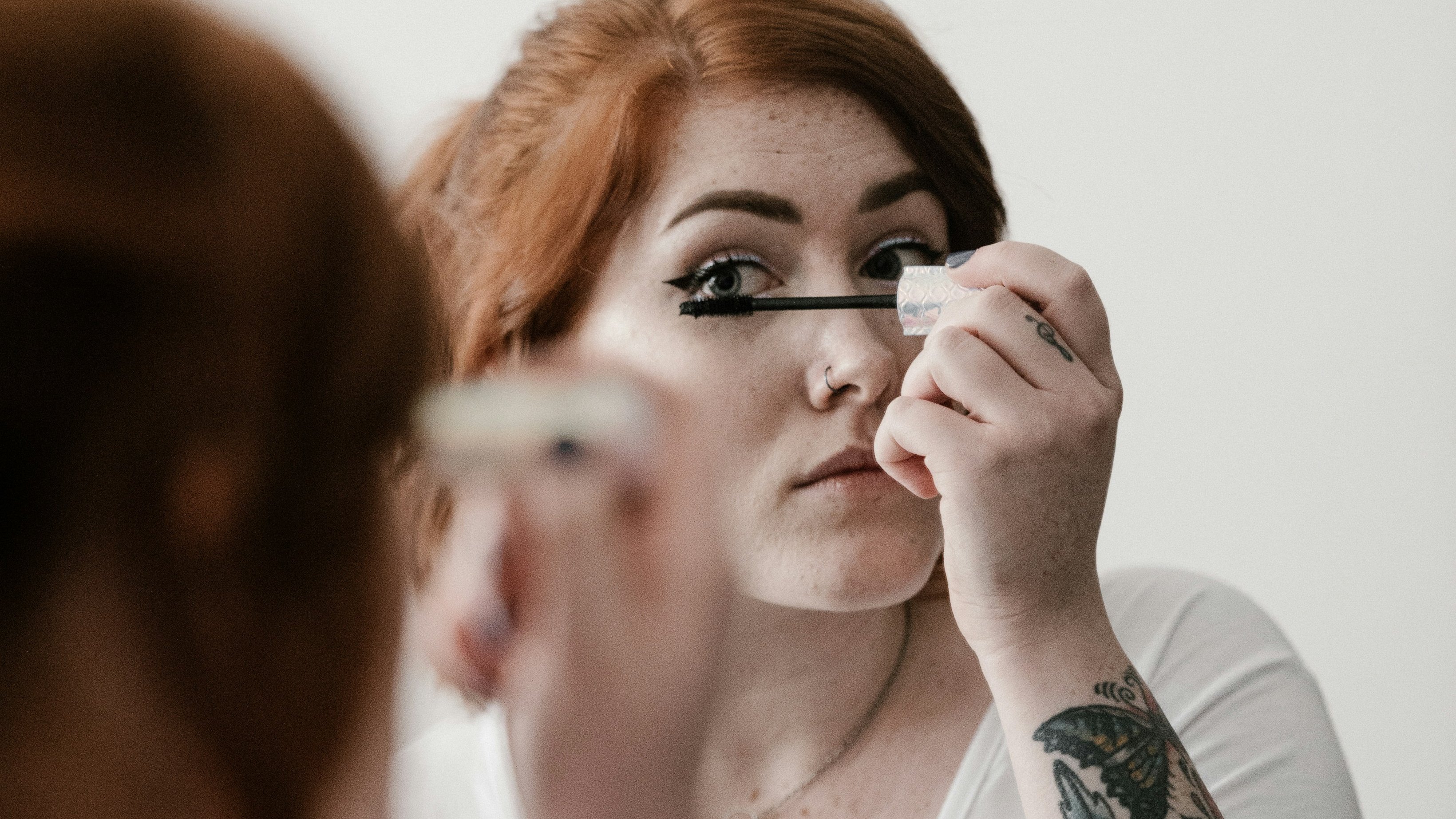 Koniec z rozmazanym tuszem do rzęs. Triki na to, jak pożegnać "efekt ...