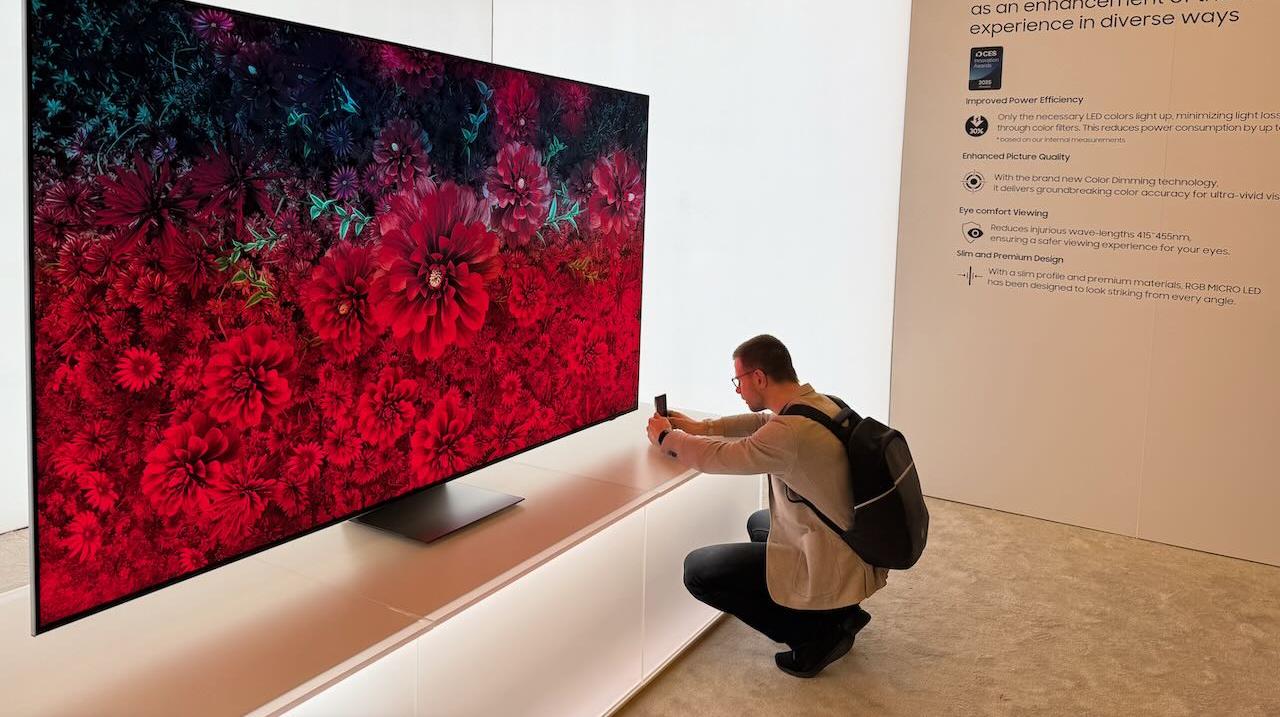 Il televisore adesso ti parla, ti conosce e traduce per te: come l'AI ...