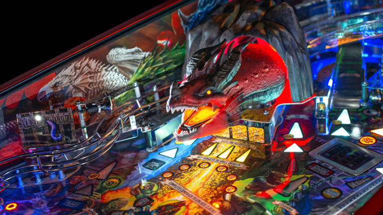 CES 2025: Stern Pinball Rolls Initiative With Dungeons & Dragons: The ...