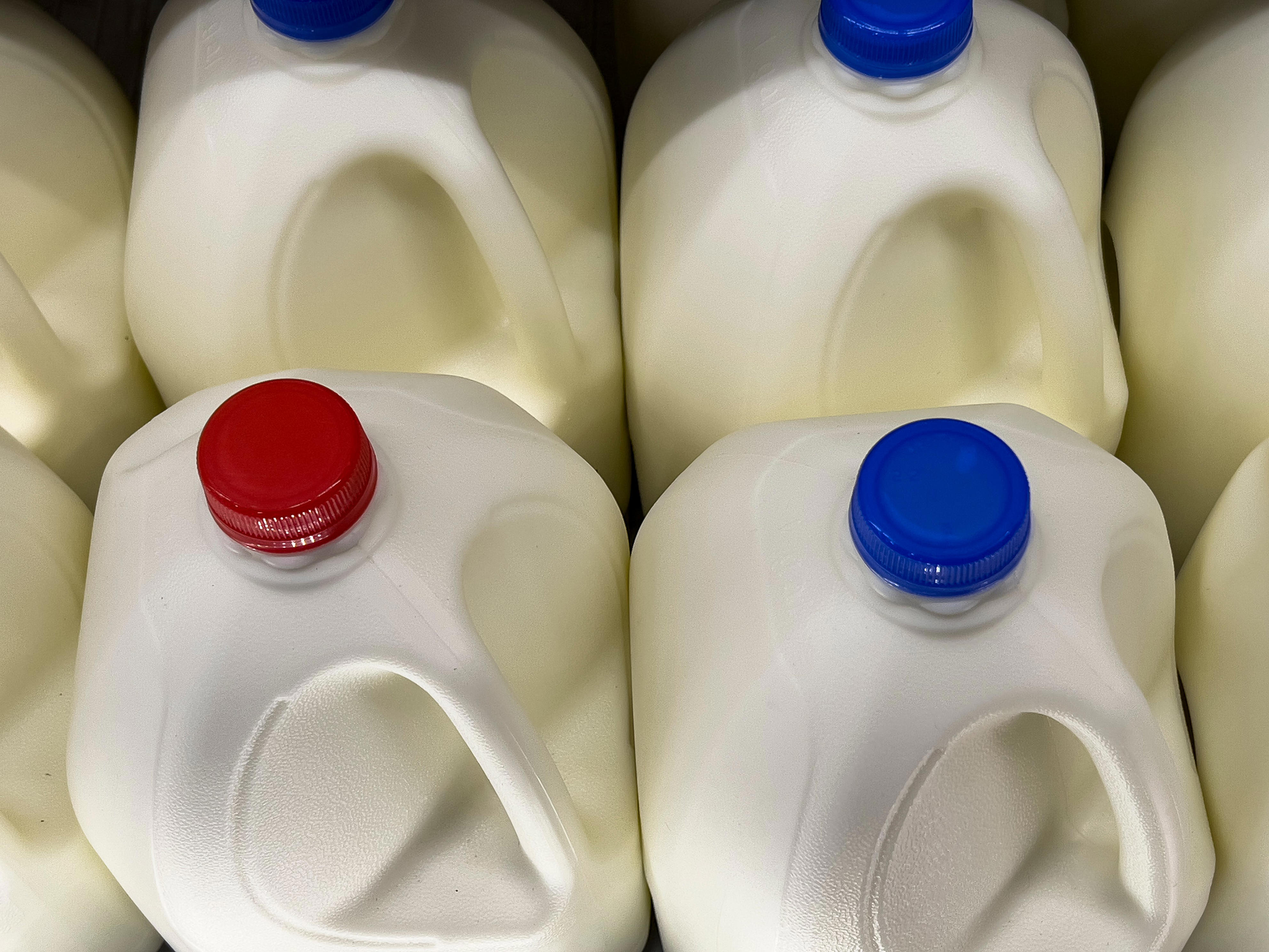 How to safely freeze milk, according to health experts
