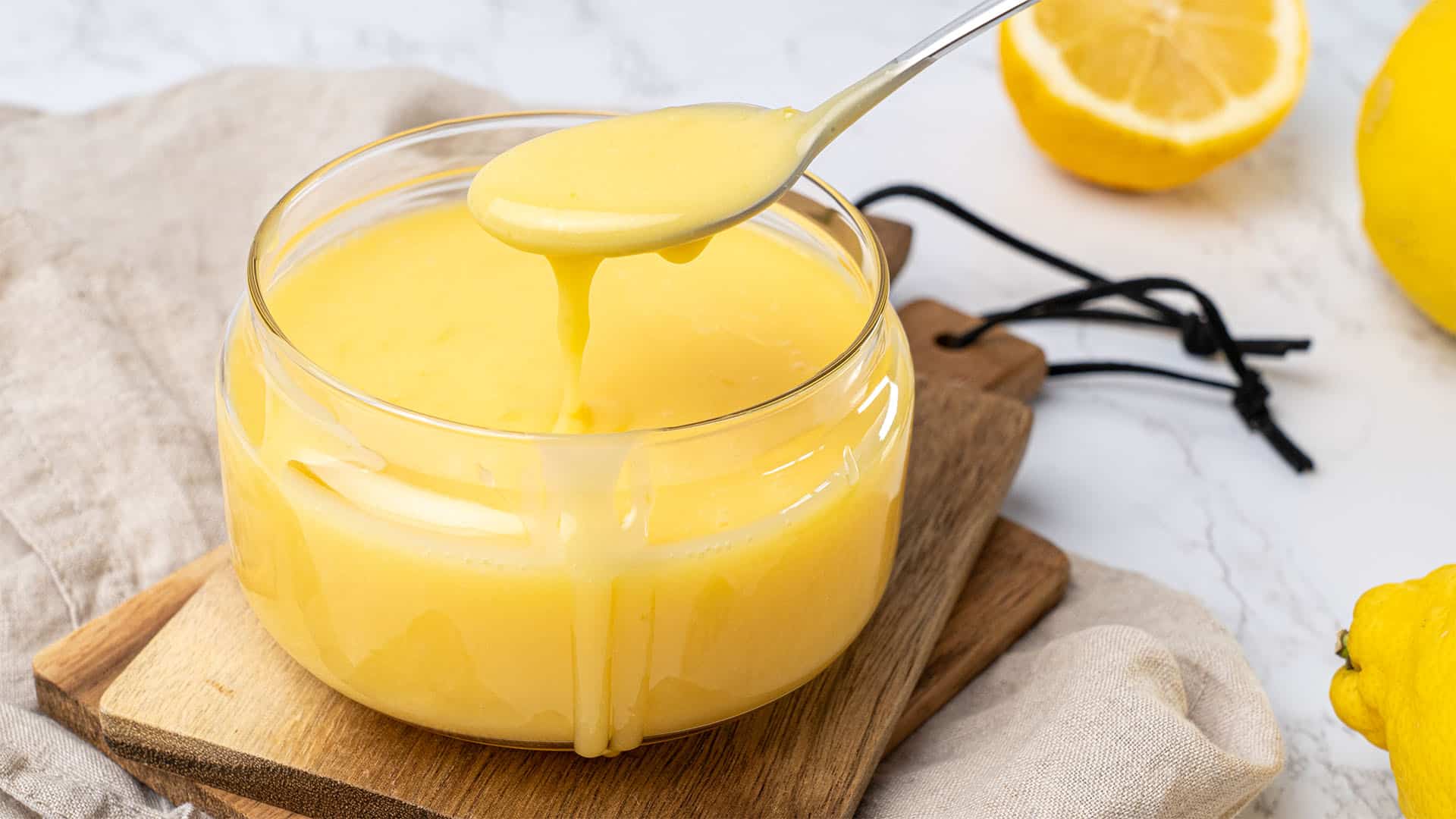 4-Ingredient Homemade Lemon Curd That Will Make You Ditch The Store-Bought