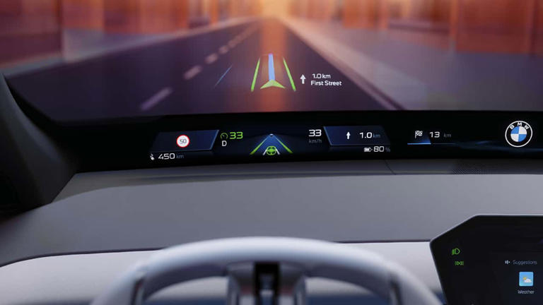 BMW's New Infotainment System Throws Everything Onto the Windshield