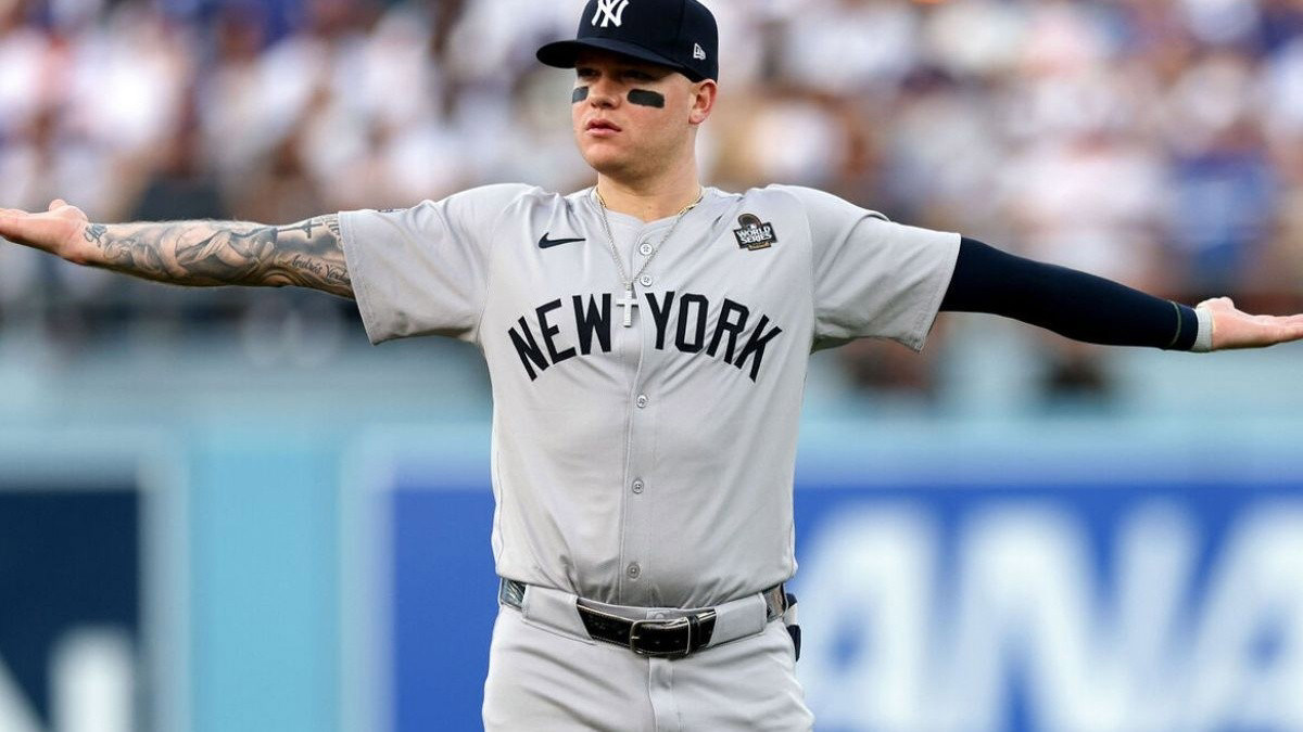 MLB: National League Team Shows Serious Interest in Signing Alex Verdugo MLB: National League Team Shows Serious Interest in Signing Alex Verdugo
