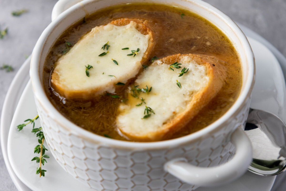 20 soup recipes that bring the heat and hug you back