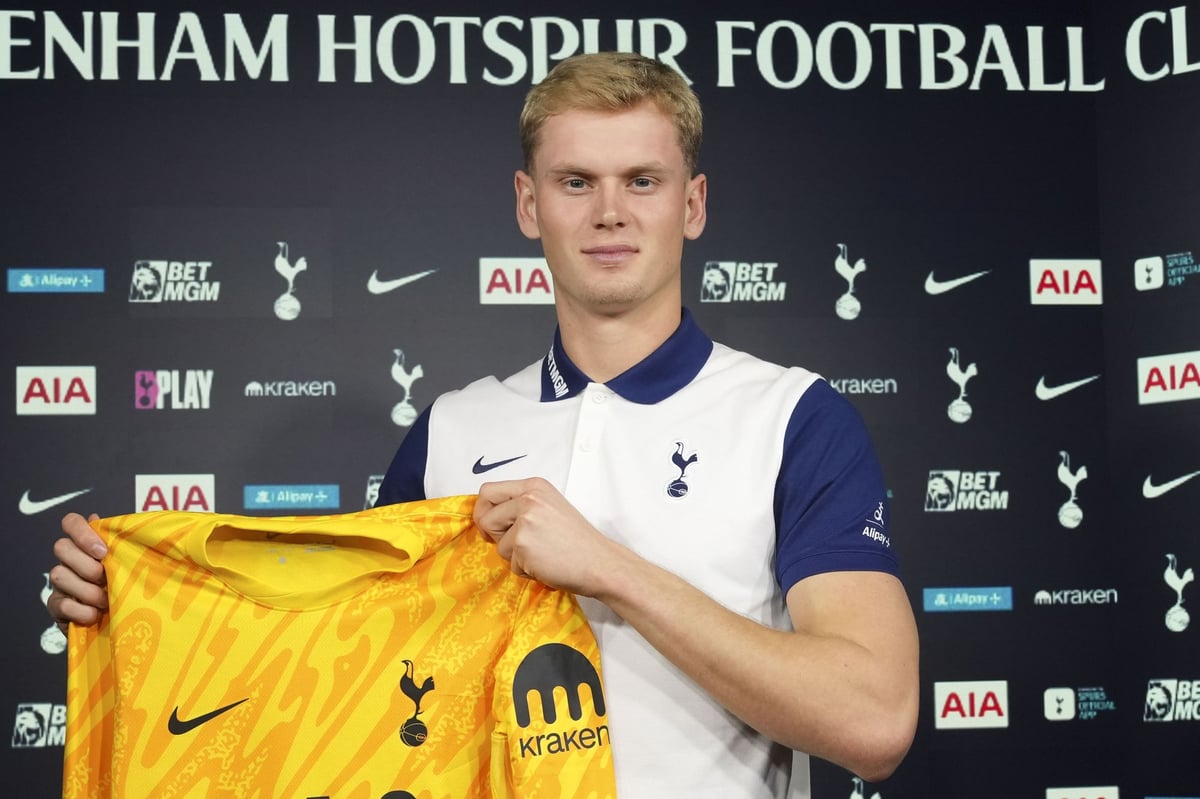 Why Tottenham signed 'risk-taker' Antonin Kinsky, the goalkeeper with ...