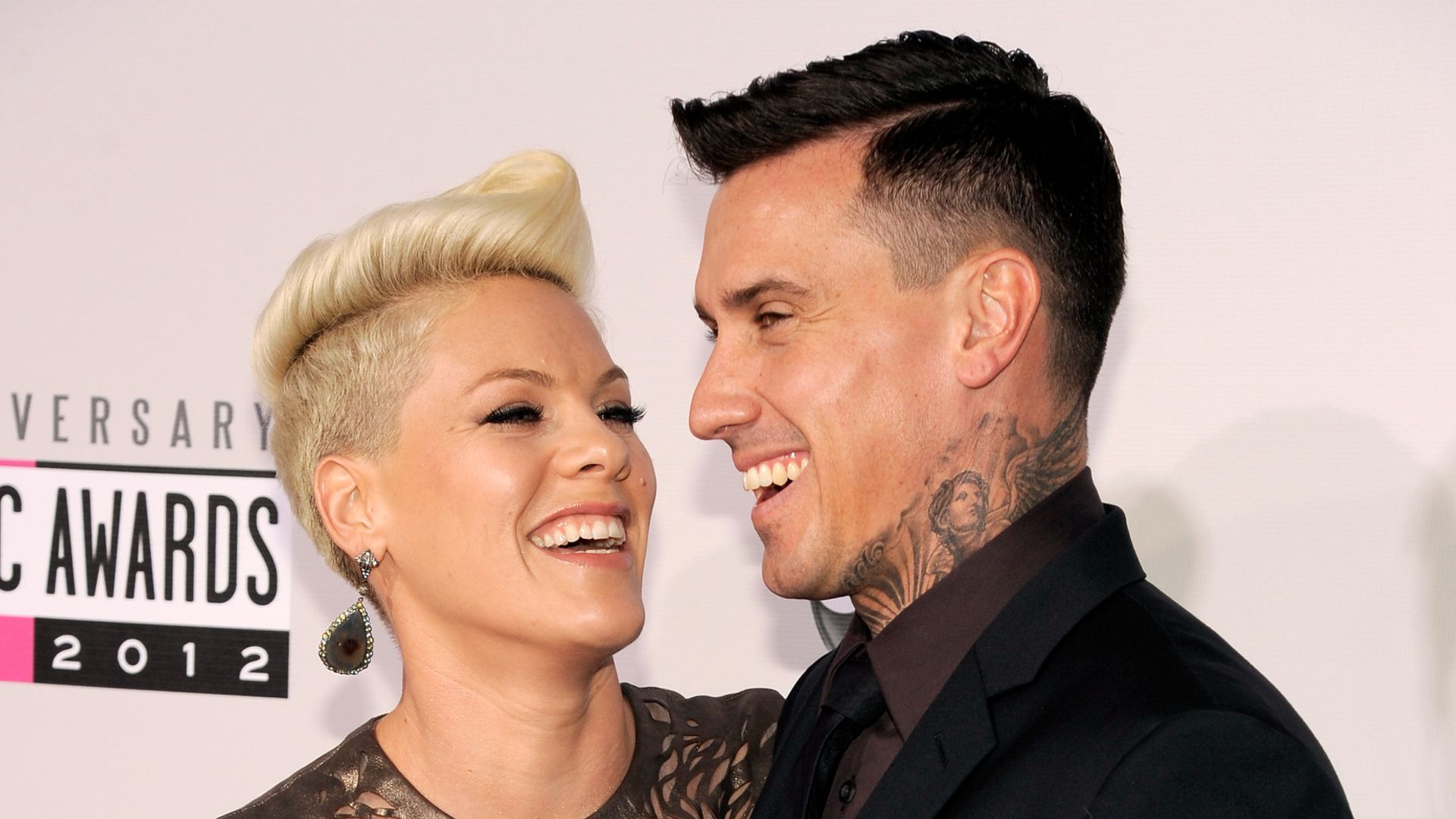 Pink's son, 8, becomes her twin after new makeover with dad Carey Hart ...